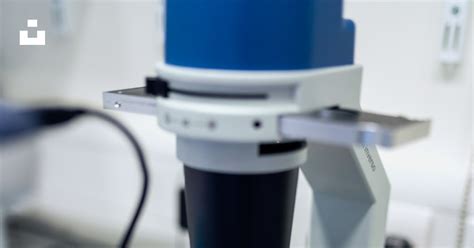 파란색과 검은 색 비닐 레코드 사진 Unsplash의 무료 공학자 이미지