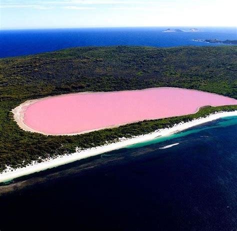 26 Amazing Places On Earth You Have To Visit
