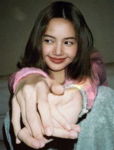 Lisa Dark Hair Without Bangs