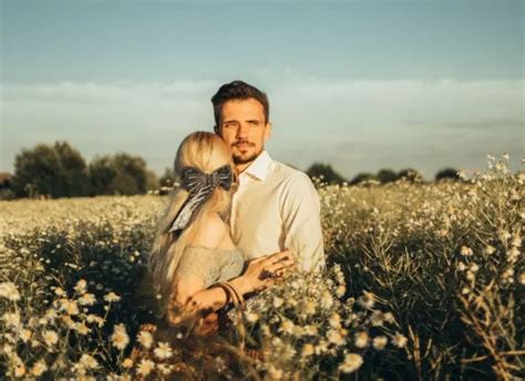 6 признака че мъжът ви обича истински и безусловно