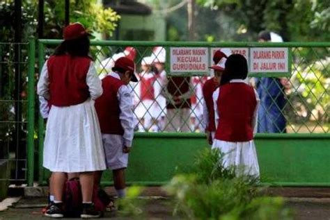 24 Gambar Murid Ke Sekolah Inspirasi Terbaru