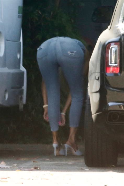 Khloe Kardashian Big Butt