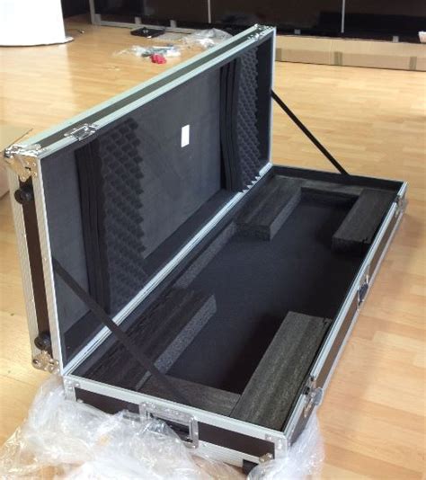 The Wave Interactive Touch Panel Media Player Display American Image