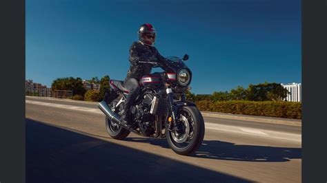 Honda Cb1000f 2026 Retro Naked Bike With 80s Charm