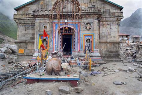 जानें 12 ज्योतिर्लिंगों में शामिल केदारनाथ मंदिर के निर्माण और महत्व