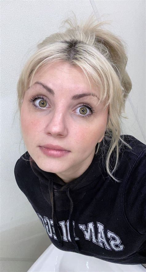 Green Eyes Scrolller