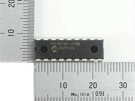 Pic16f88 Ip Microchip Microcontrollers At ₹ 355piece Programmable