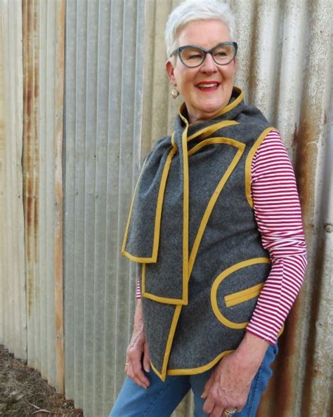 Tutorial Curving Flat Bias Binding With An Iron The Craft Of Clothes