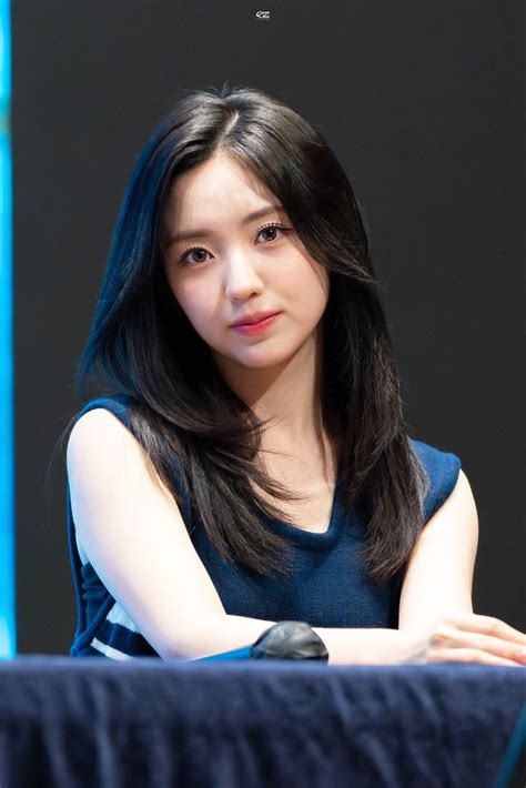 240629 • Applemusic Fansign Kang Yeseo Kep1er Rambut Pendek Rambut