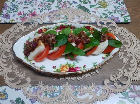 생 모짜레라 치즈 샐러드 토마토 루꼴라 치즈 삼샘색 샐러드 만들기