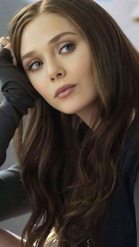 Pin De Y A M En Elizabeth Olsen Peinados Celebridades Mujeres Marvel