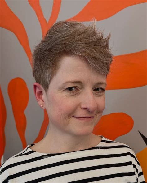 34 Over 50 Pixie Cuts That Prove Sophistication Only Deepens With Time