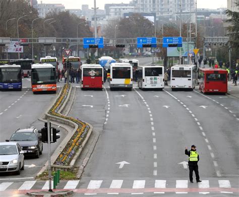 Кафетерџија On Twitter Скопје повторно блокирано поради неспособноста на Данела и ВМРО Вие