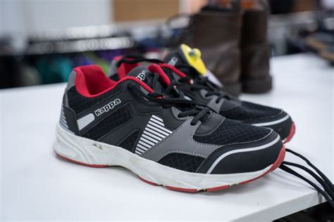 СекХонд Cеть розничных магазинов по продаже одежды и обуви из Европы формата секонд хенд