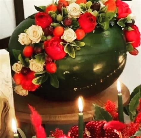 تزیین سفره شب یلدا لاکچری عروس 52 دیزاین میوه و هدیه شب چله عروس