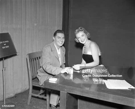 Bob Eberly Photos And Premium High Res Pictures Getty Images