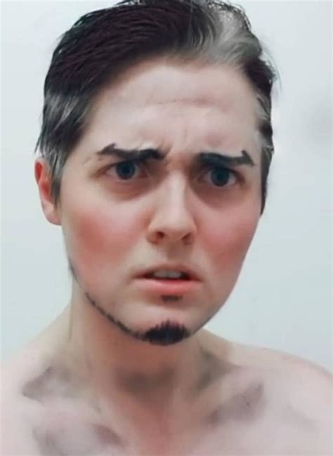 𝚃 𝚛 𝚊 𝚟 𝚒 𝚜 On Tumblr