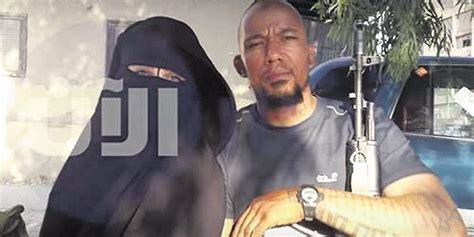 Frau Von Is Kämpfer Deso Dogg Prozess Gegen Terror Witwe Beginnt Im