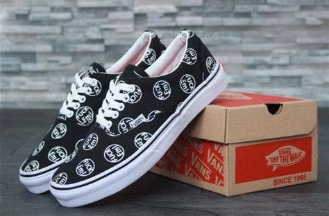 Кеді Vans Era — ціна 1300 грн у каталозі Кеди Купити жіночі речі за доступною ціною на Шафі