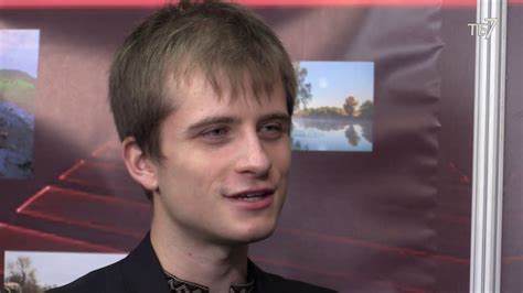 Андрій Кислюк голосуватиму перший раз За ПорошенкаКухарук Youtube