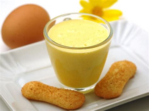 ITALIAN ZABAIONE DESSERT: The Best Recipe - MANGIA MAGNA | Zabaglione ...