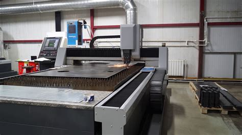 Лазерная резка металла - YouTube