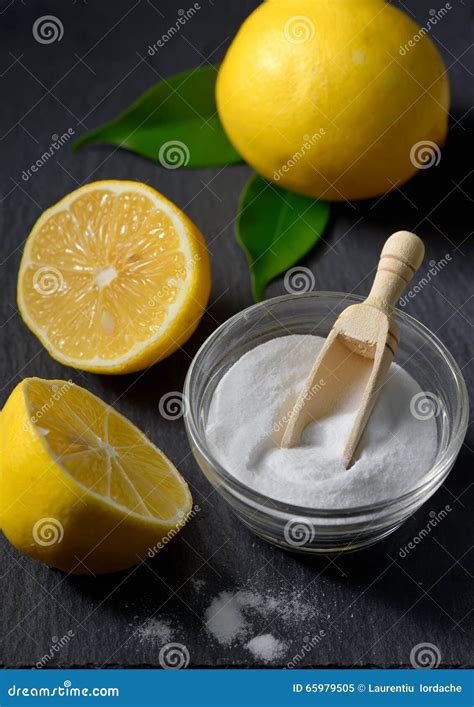 Lemon And Baking Soda For Face Scrub Stock Image Image Of Sodium