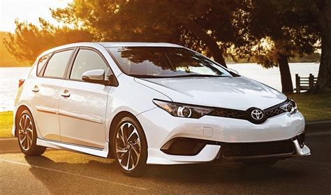 Toyota Corolla Im Vs Toyota Corolla Hatchback Cargurus