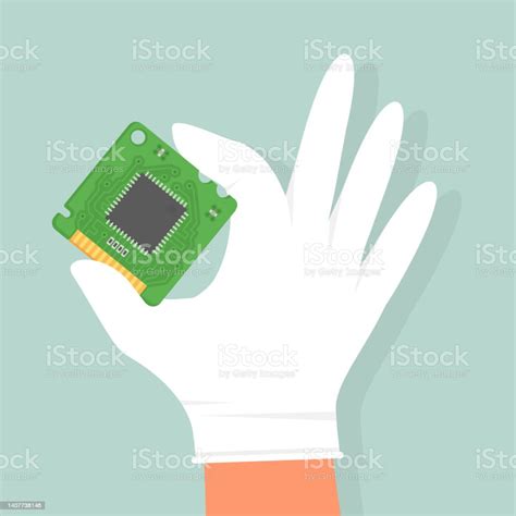 손에 녹색 전자 마이크로 회로 마이크로프로세서 및 컴퓨터 칩 아이콘입니다 컴퓨터 구성 요소 중앙 처리 장치 cpu 서비스 센터