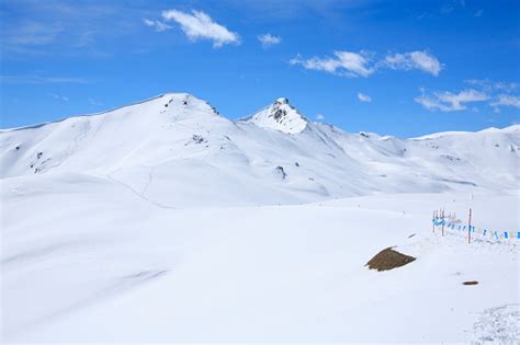 높은 산 풍경 정상에 이탈리아 알프스 스키 장 스키 리조트 리비뇨 이탈리아 유럽 0명에 대한 스톡 사진 및 기타 이미지 0명 가루눈 건강한 생활방식 Istock