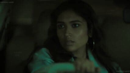 Nithya Menon Lesbian Kiss