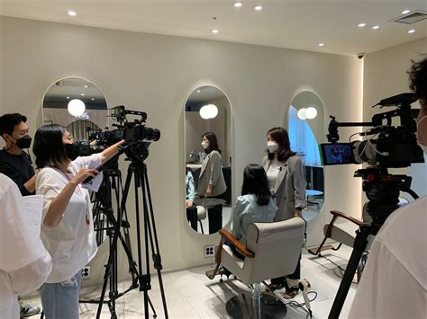 양재미용실 그로잉살롱 퍼스널헤어 1인자 묶어도 청학동 안되고 풀어도 이쁜 컨투어링 커트 🩵 촬영에 협조해 주신 고객님 너무 감사합니다😀 양재미용실양재역미용실작은