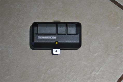 Chamberlain 953ESTD Garage Door Opener Mar18 13