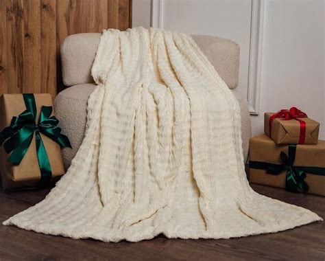 Плед велюровий клітинка — ціна 510 грн у каталозі Пледи Купити товари для дому та побуту за