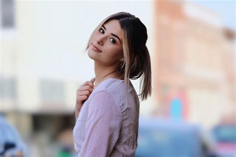 Exploring The Popularity Of Jewish Wigs Among White Women