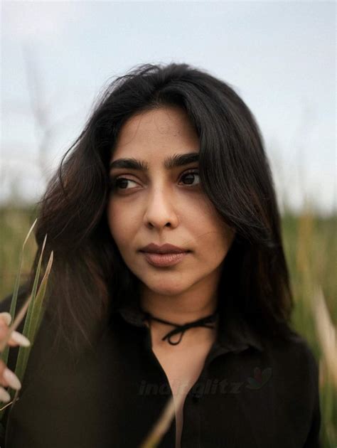 Aishwarya Lakshmi Photos Tamil Actress Photos Images Gallery Stills And Clips