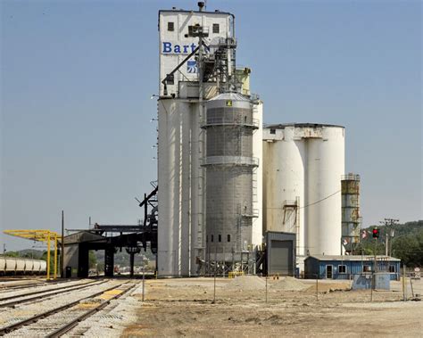 N Scale Addiction Grain Elevator Complex First Step On A New Layout