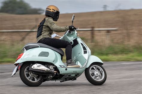 Vespa GTS 2023 Test In Rom