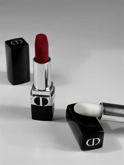 lipstick dior aesthetic, красная помада диор, идеи для фото, тренды ...