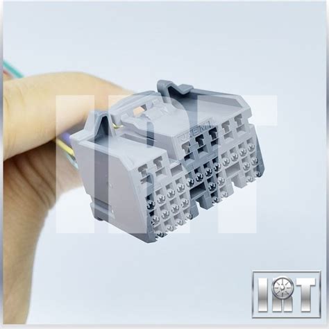 35 Pin Ecu Computer Unit Socket Connector Engine Transmission Soket