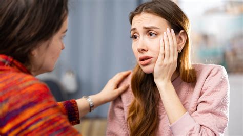 People Who Cant Handle Criticism Always Use These 11 Phrases Yourtango