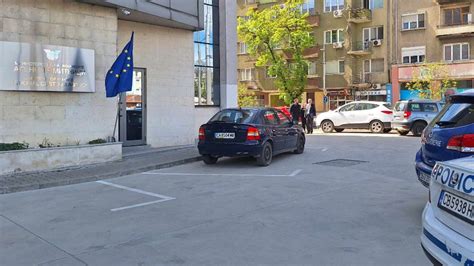 Акция на ДАНС тече в София претърсват офиса на шефката на Агенция Митници Новини бг