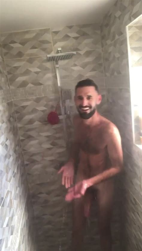 Huge Dicked Guy Cumming