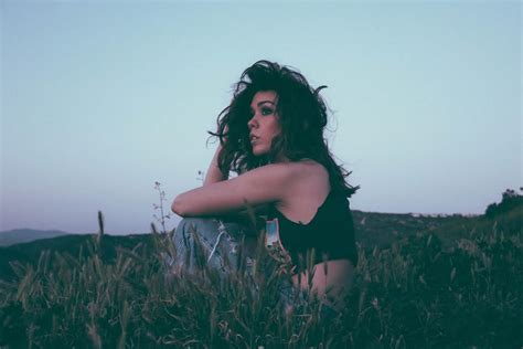 GETTING TO KNOW NOELLE BEAN GETTING TO KNOW NOELLE BEAN