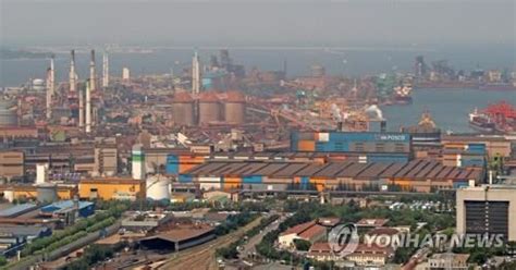 포스코 포항제철소 공사현장 하청사 직원 50여명 식중독의심증세