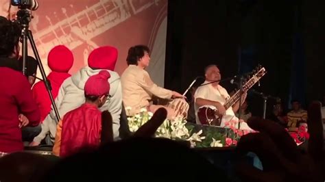 Must Watchustad Zaakir Hussain And Ustad Shujaat Khan Live Youtube