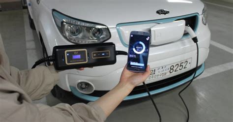 스마트폰 연동 모바일 전기차 충전기 개발