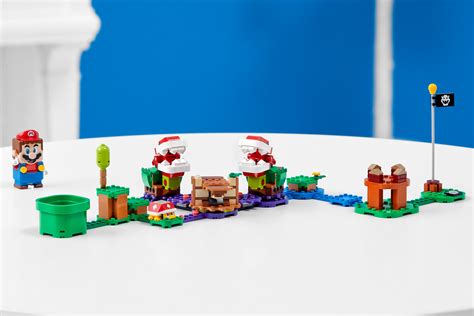 Slideshow LEGO Super Mario January Expansion Sets