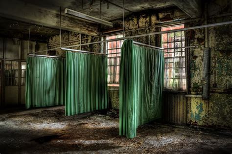 Chilling images from britain s long lost lunatic asylums revealed in new book – Artofit