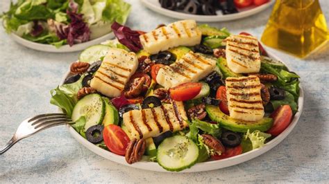 You Ll Never Want To Make Salad Without Halloumi Croutons Again